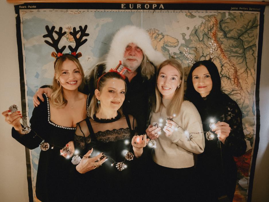 Happy Holidays From High North News!